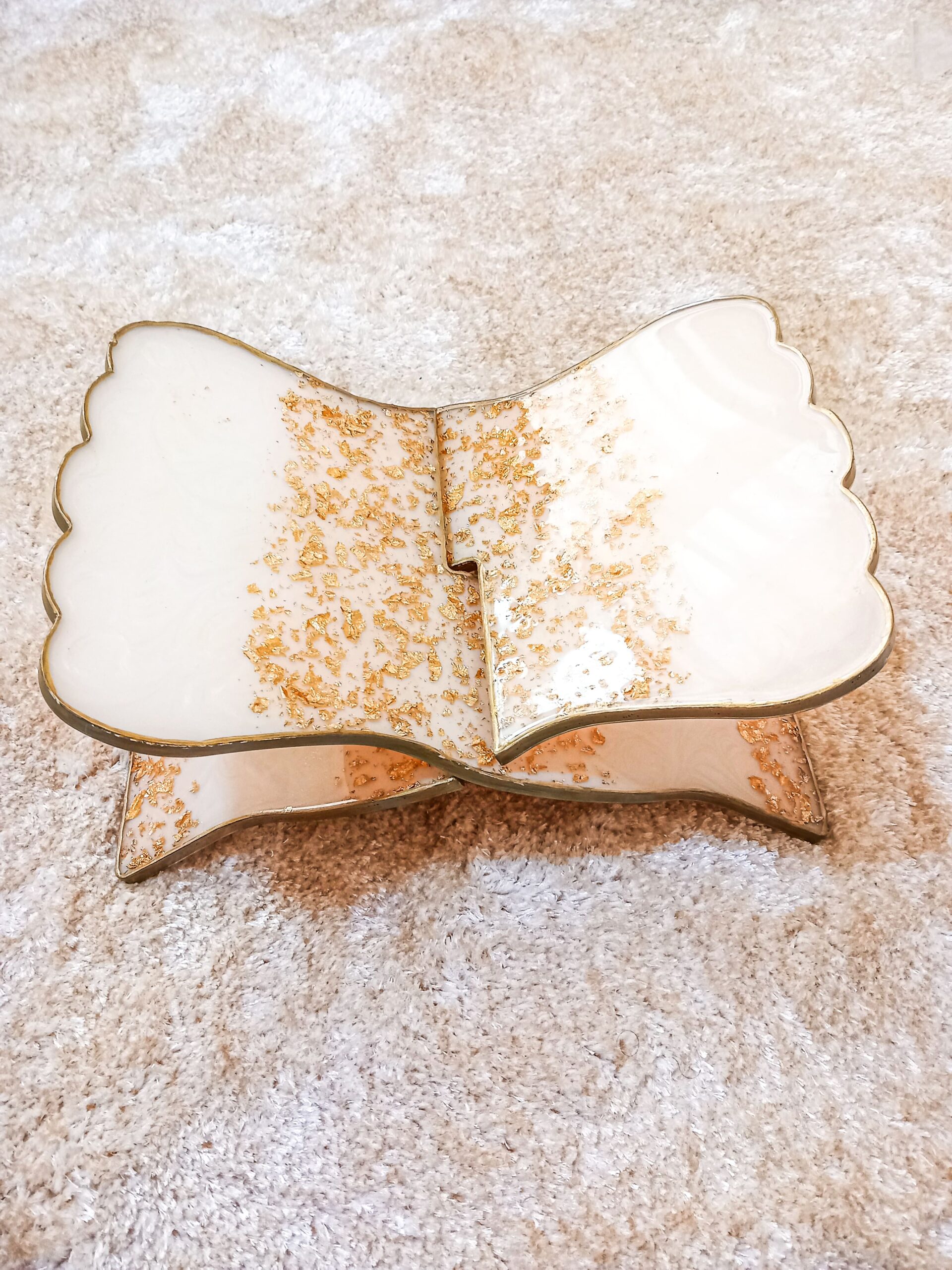 Handmade Resin Premium Quran Stand - Cream - Islamic Gifts