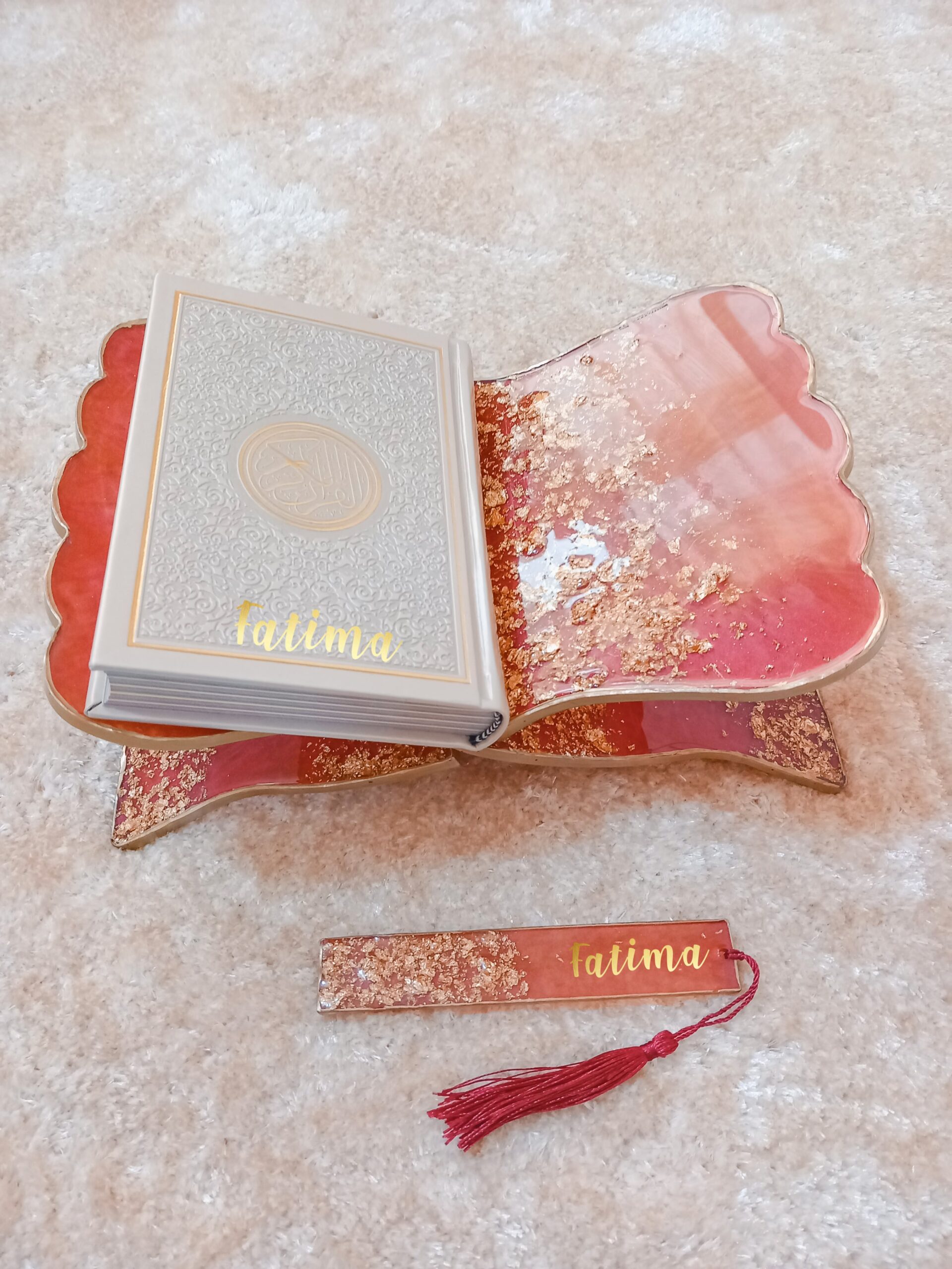 Personalized Quran Stand Premium Bundle– Red - Islamic Gifts